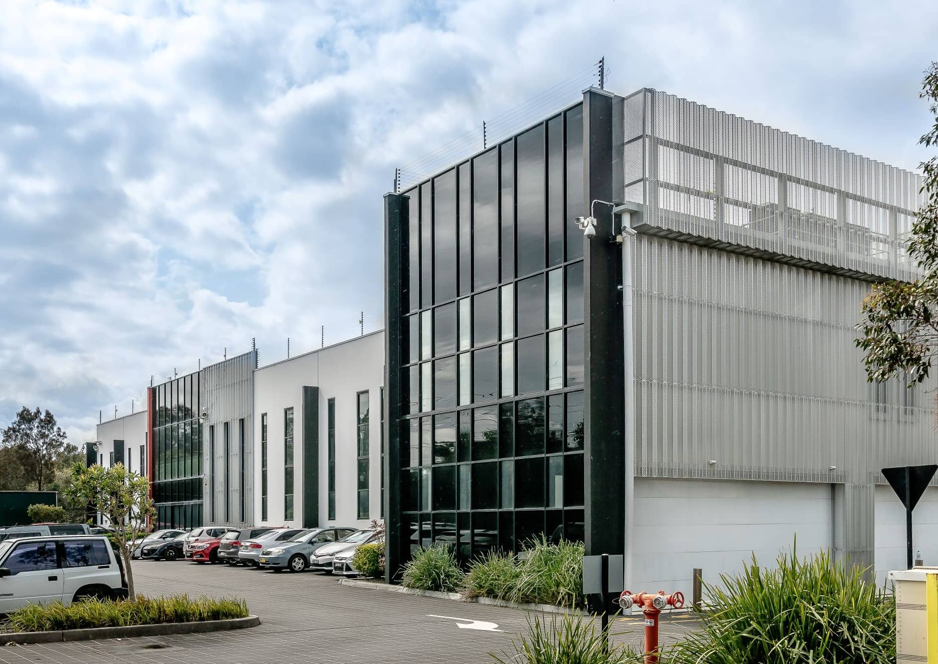 Office, retail, and industrial real estate investments | EG Funds